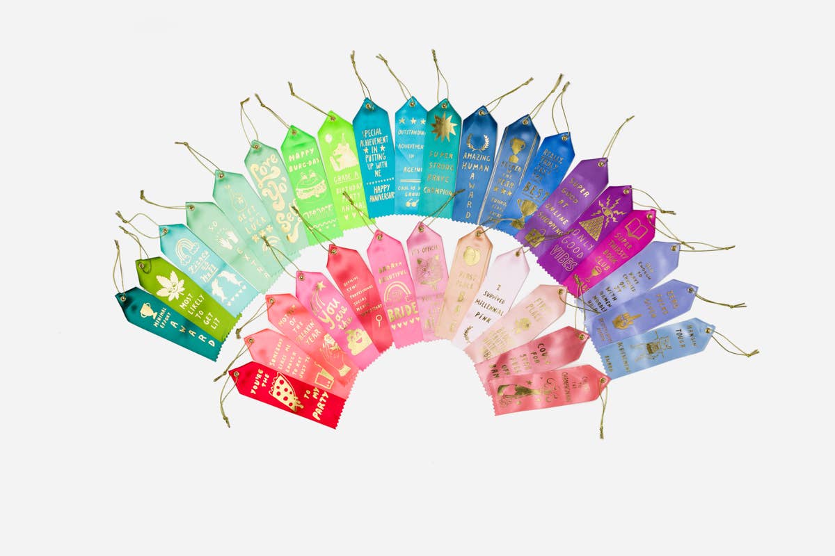 Best of Luck Award Ribbon - Good Luck Card | Two Words One Finger